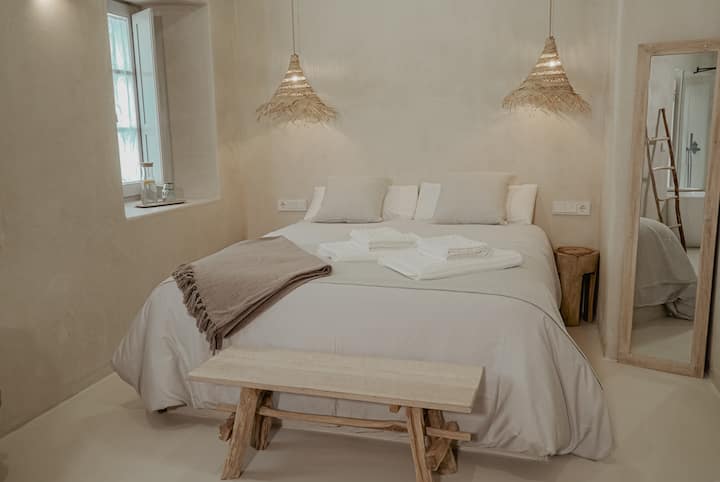 Hab. Deluxe Cama Grande Bañera / Casa Entrearcos - Vejer de la Frontera