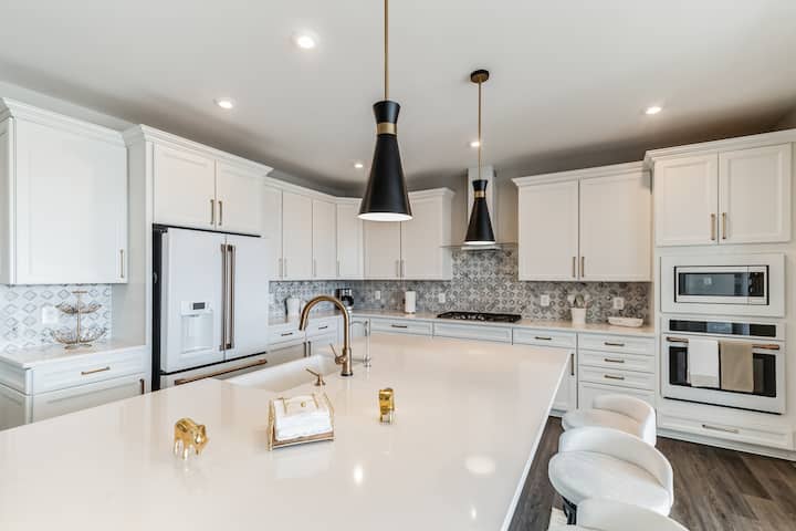 Pure Luxury:chef’s Kitchen Movie Theater:game Room - Winchester, VA