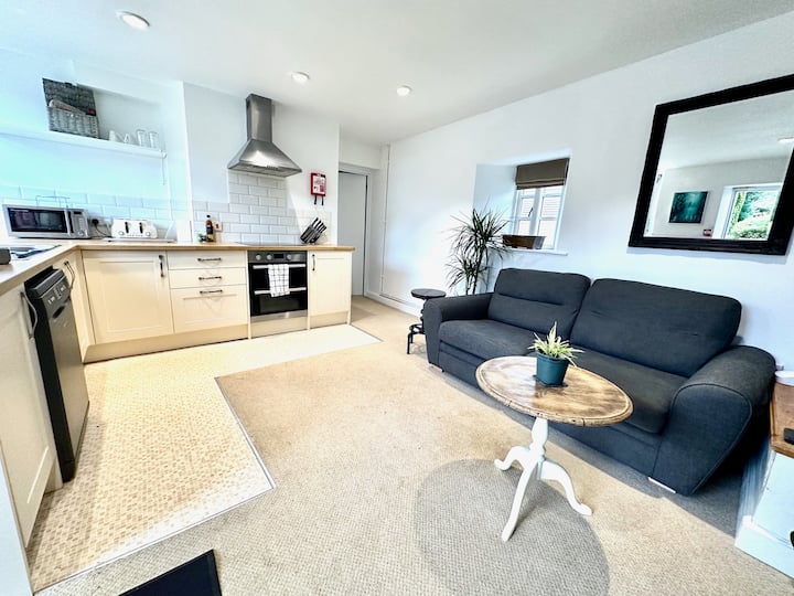 Wothorpe Apartment - Long Term - Stamford