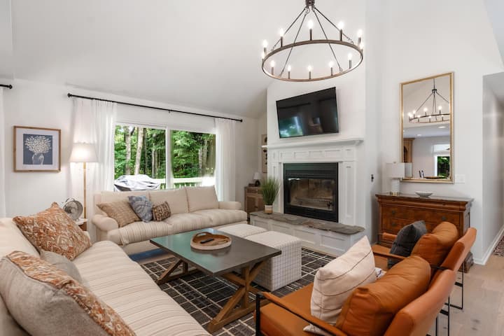 Charming Home In Harbor Springs Near Town & Skiing - Petoskey, MI