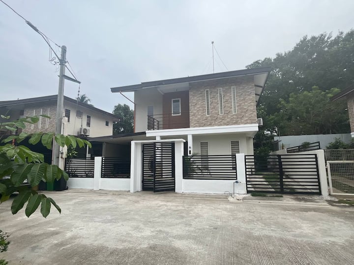 Dm’s Crib Transient House – San Pablo Staycation - San Pablo City