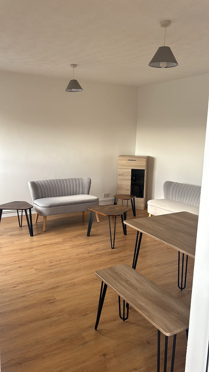 Budget Friendly Double Room In Newmarket - Newmarket, UK