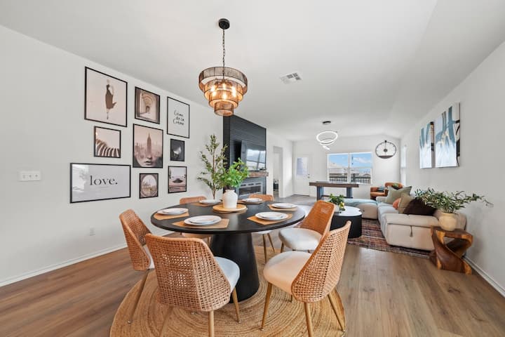 Urban Art Loft - San Marcos, TX