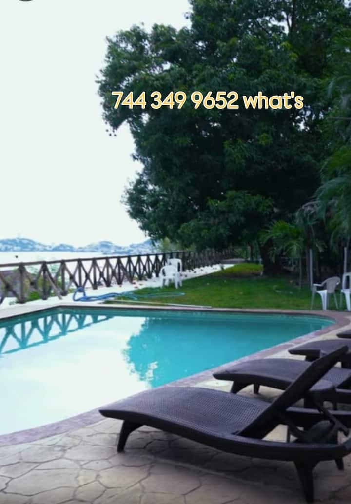 Casa Juan Gabriel
( Cap. 30 Personas) - Acapulco