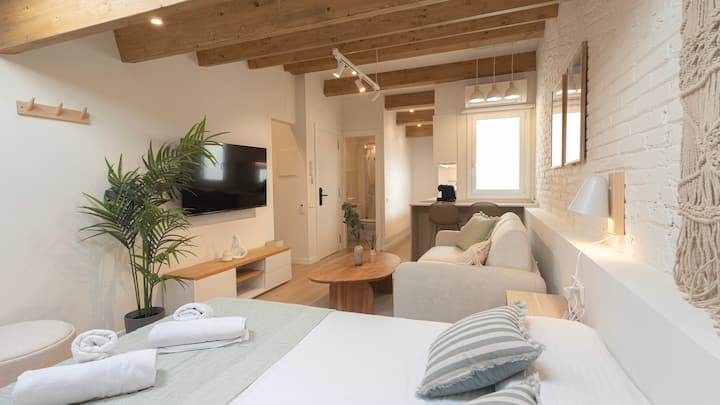 Loft Next To Sagrada Familia - Barcelona