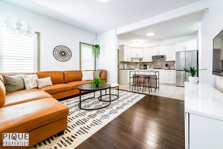 Spacious Bright |Sleeps 2| Long Stays | Nflx&wifi - Edmonton