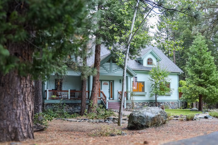 Graeagle Family Lodge - Graeagle, CA