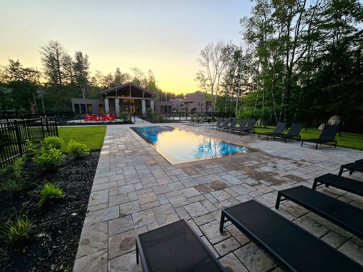 Renew&reset-spa/pool/sauna/gym-shuttle To Village - Mont-Tremblant