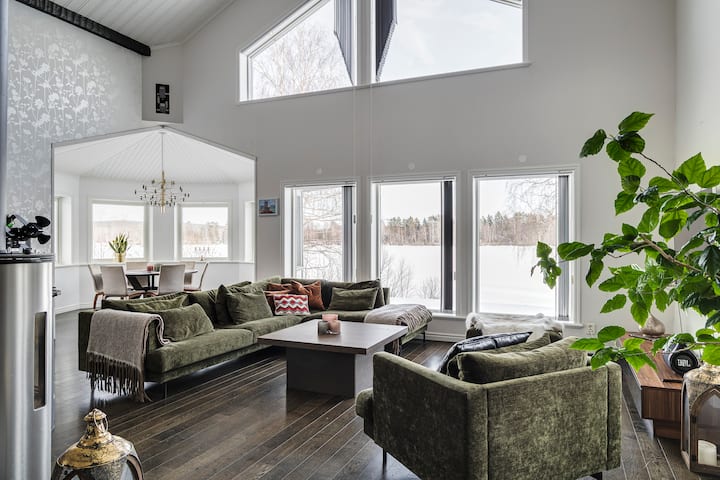 Hus Nära Järvsö, Sjötomt, Bastu, Jacuzzi & Kamin - Ljusdal
