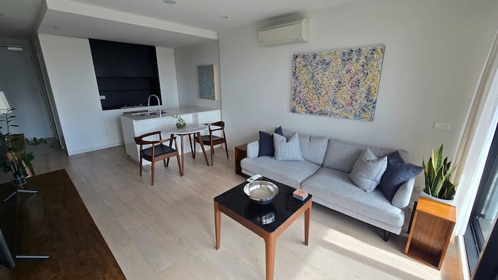 One Bed Apartment In South Yarra - St Kilda