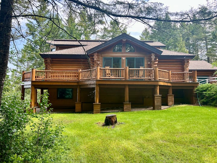 Sasquatch Lodge: Hot Tub! Quiet&private! High End! - Driggs, ID