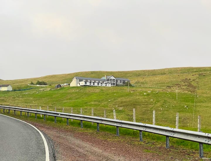 Westings Inn, 7 Double Rooms, Kitchen, Pr Bathroom - Lerwick