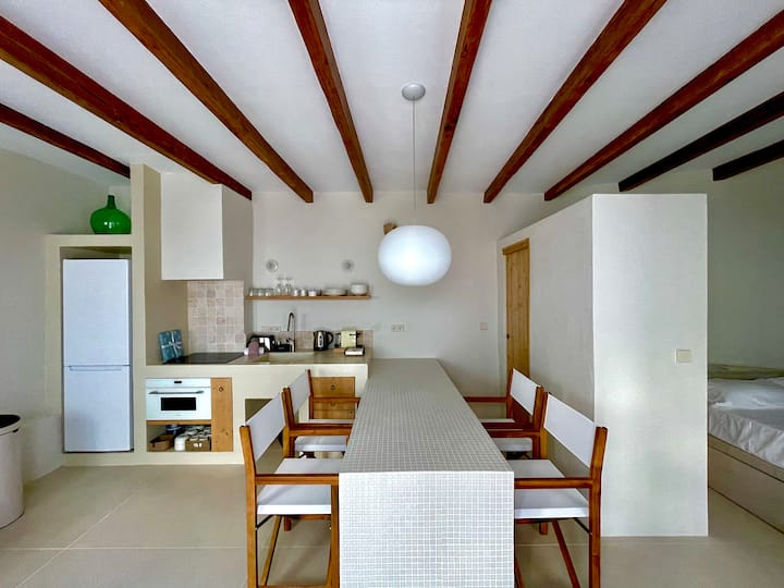 Lola. Apartamento De Lujo En Planta Baja Y Patio - Dénia