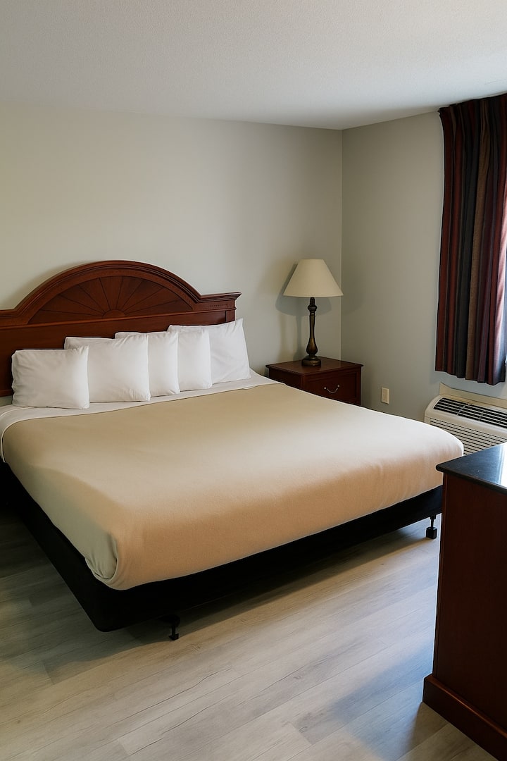 Hotel In Darlington King Bed Handicap Accessible - Darlington, SC