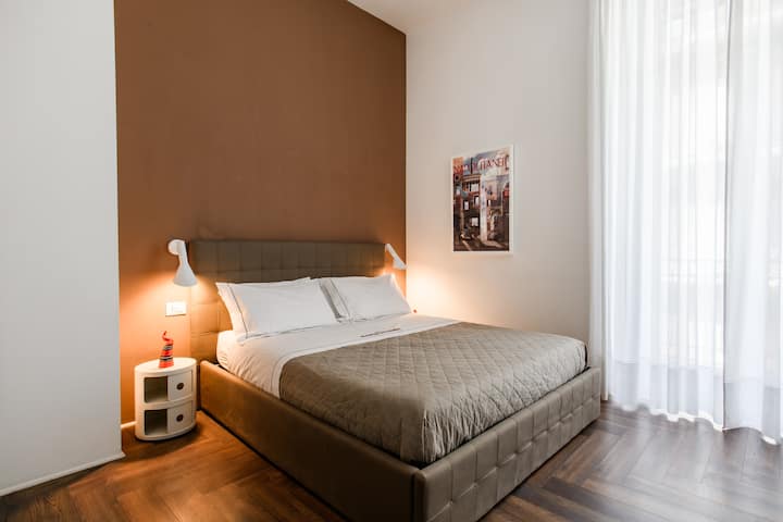 The Napolitaner - Duomo Suite - Naples