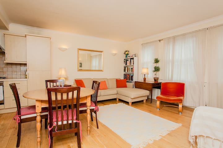 Brilliantly Located 2bd Flat By Buckingham Palace - London