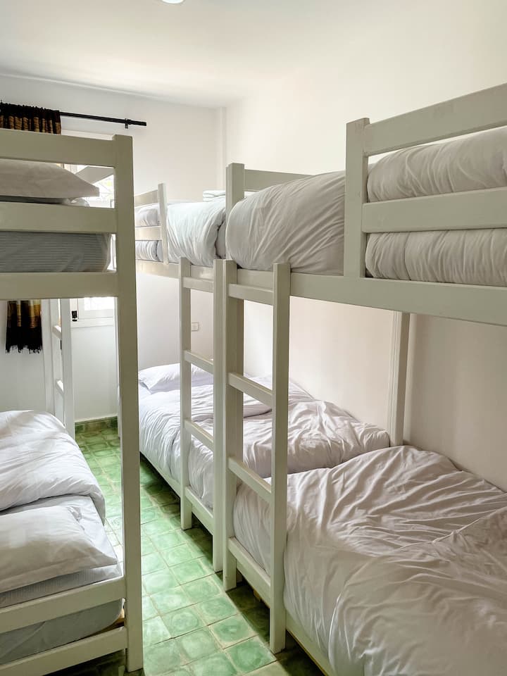 Dortoir Mixte Confortable à Taouarguit - Imsouane