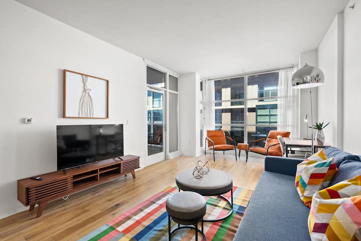 Gaslamp 1 Bedroom With Parking - Coronado Island