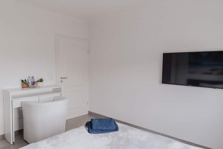 Airport Köln Unterkunft 11 Pers. - Cologne