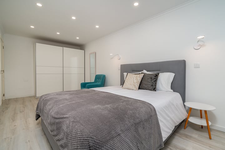 Apartment In The City Center / Free Parking - Madeira Island
