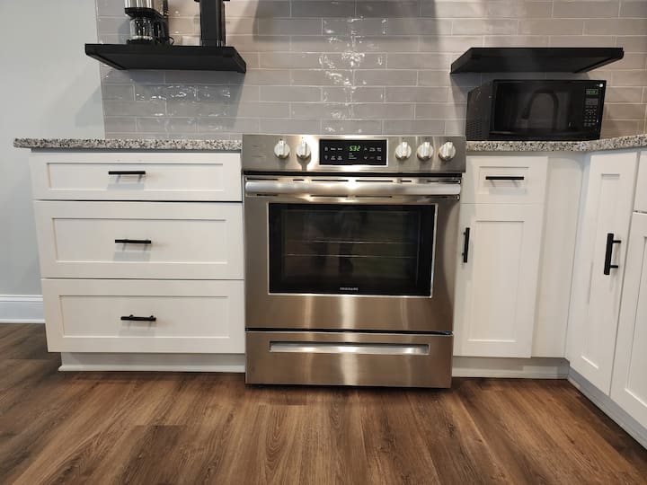 Luxury Guest Home & Office Space.
 No Cleaning Fee - Buford, GA