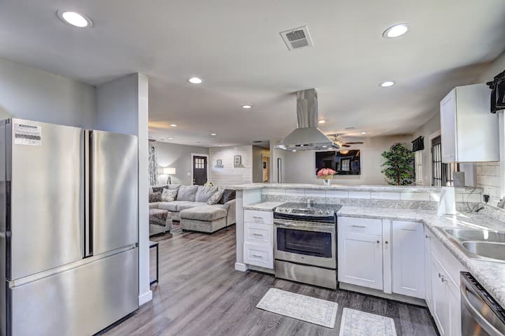 The River Walk House, Atlanta Motor Speedway - Atlanta Motor Speedway