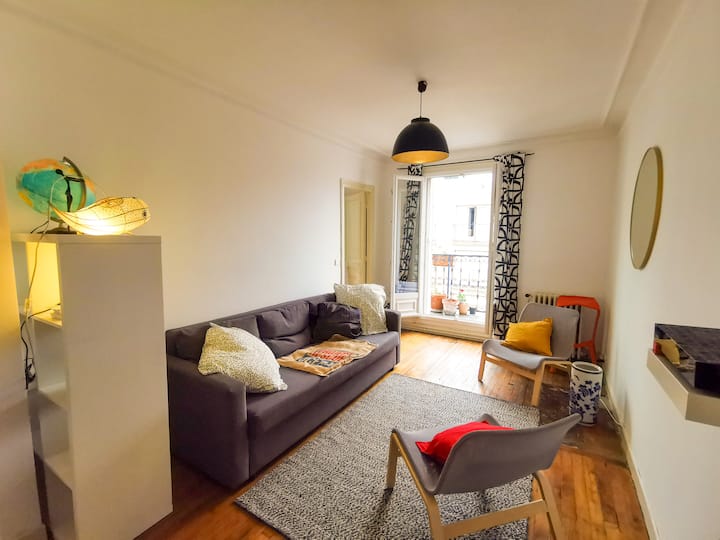 Apartement 3 Pièces  Marché De L'olive Paris 18em - Parijs