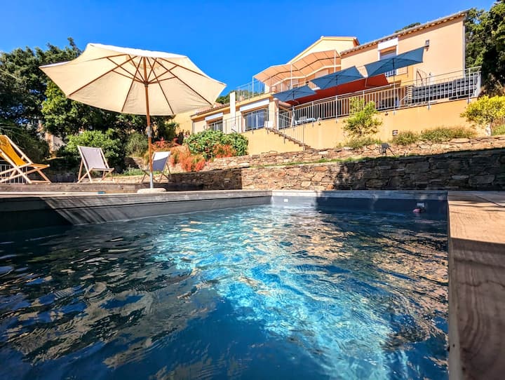 La Luciole*piscine*plage à 600m - Hyères