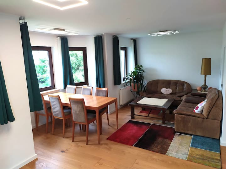 Schöne 2 Zimmer Wohnung Am Golfplatz - Aying