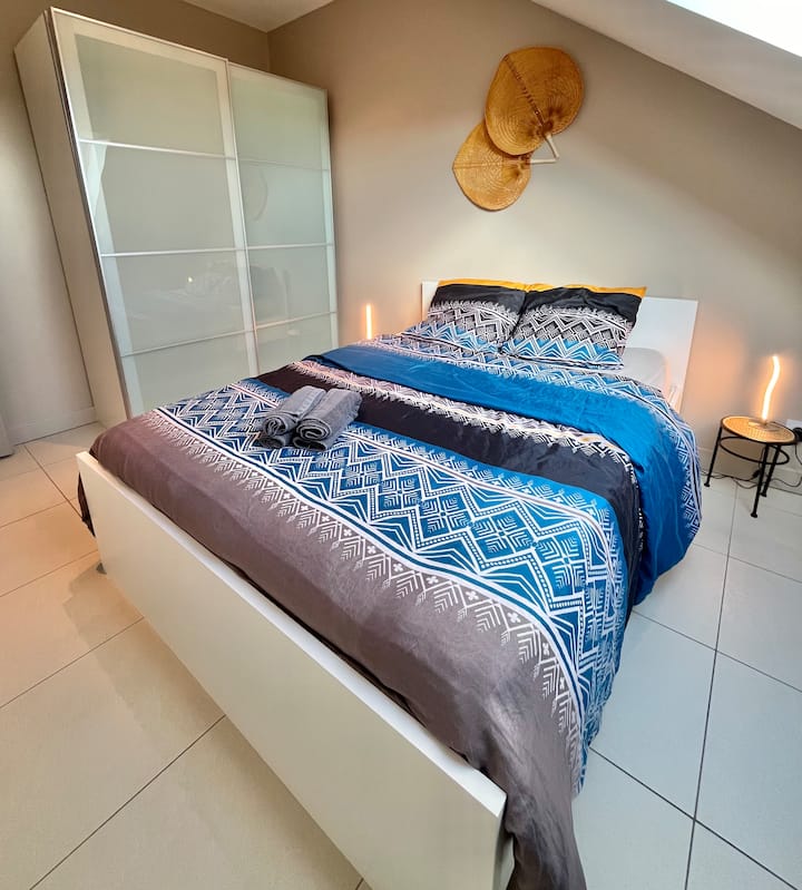 Le Sublime, F2 Neuf Avec Parking, Près De Tout ! - Chilly-Mazarin