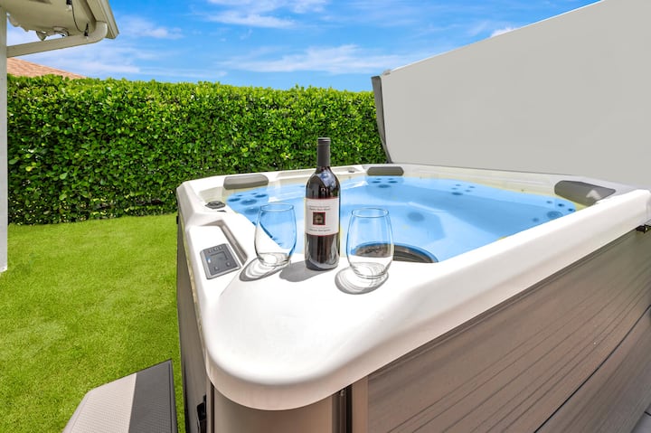 Island Getaway - Coastal Heaven! - Marco Island, FL