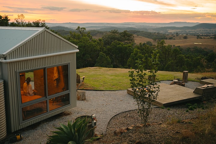 Secluded Cabin - Outdoor Bath, Firepit & Views - Mudgee