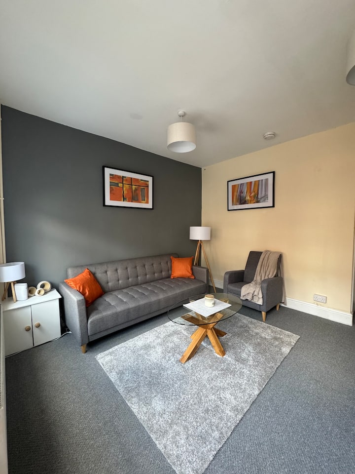 4br Contractor Gem, 5 Mins To City Centre - Derby