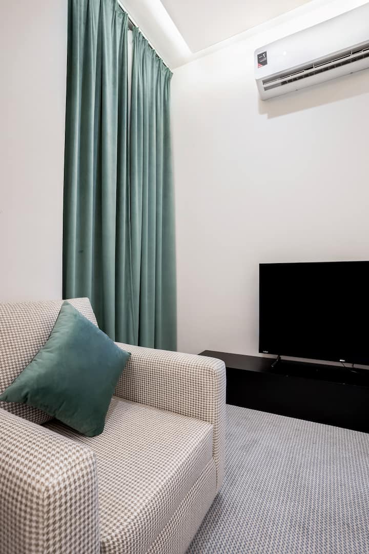 Elegant & Tranquil ( دخول ذاتي ) S9 - Riyadh