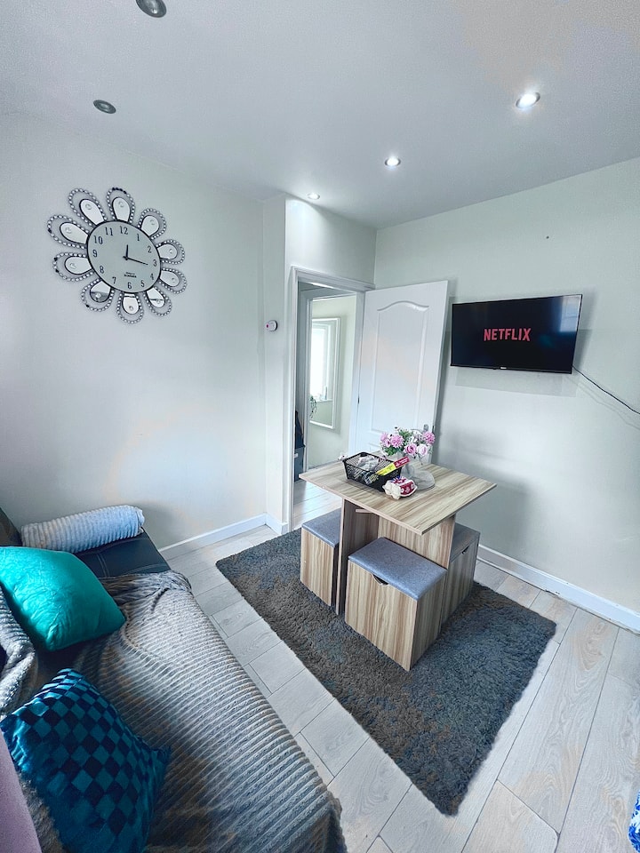 Cosy Private Flat In London|free Parkin On Premise - Croydon
