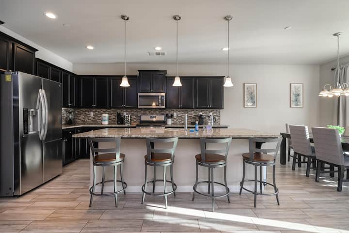 4bed/2.5bath House|spacious|king Bed|bbq|rosedale - Bakersfield, CA