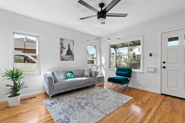 Jane's Home (Vi) | 2b1b House + Ac + Free Parking - San José, CA