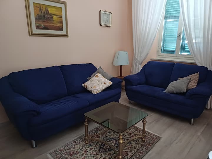 La Casa Dei Giganti - La Spezia