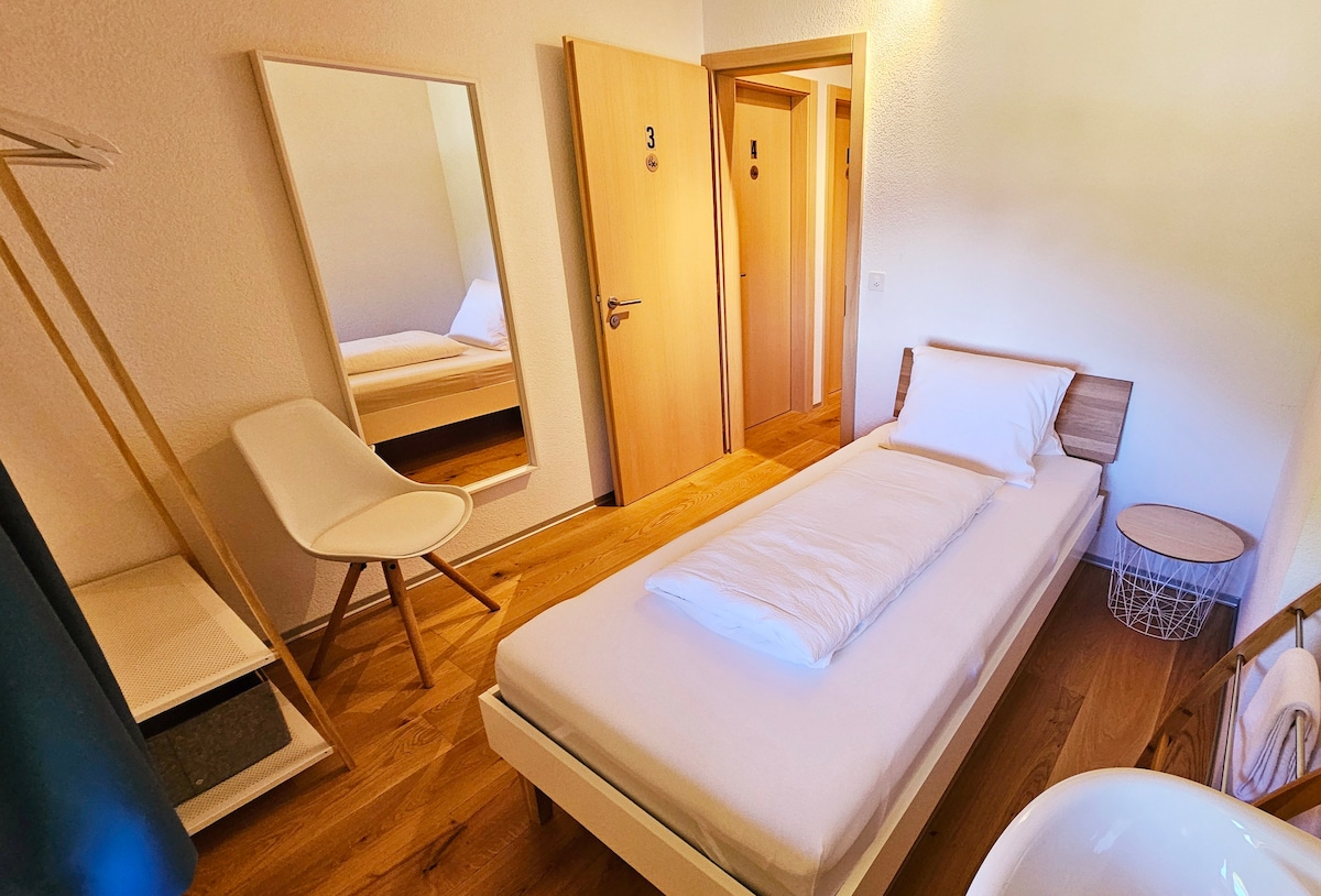 03 Hikers-Room Monte Rosa - Maisons à louer à Grächen, Wallis, Suisse ...