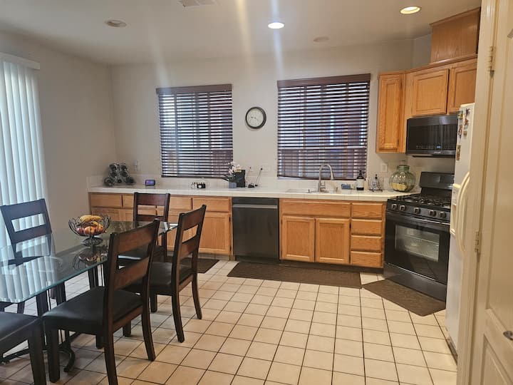 1 Bedroom - Convenient For Short Term Business - Santa Clara, CA