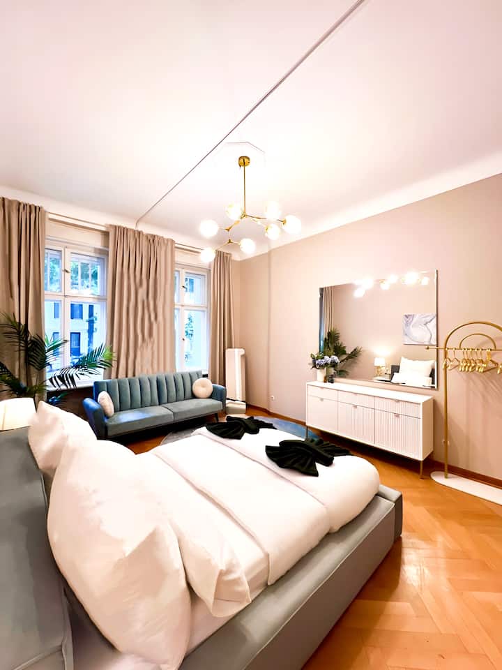 Ku’damm Beauty | 160 M², 4zi, 2 Bäder & Balkon - Berlin
