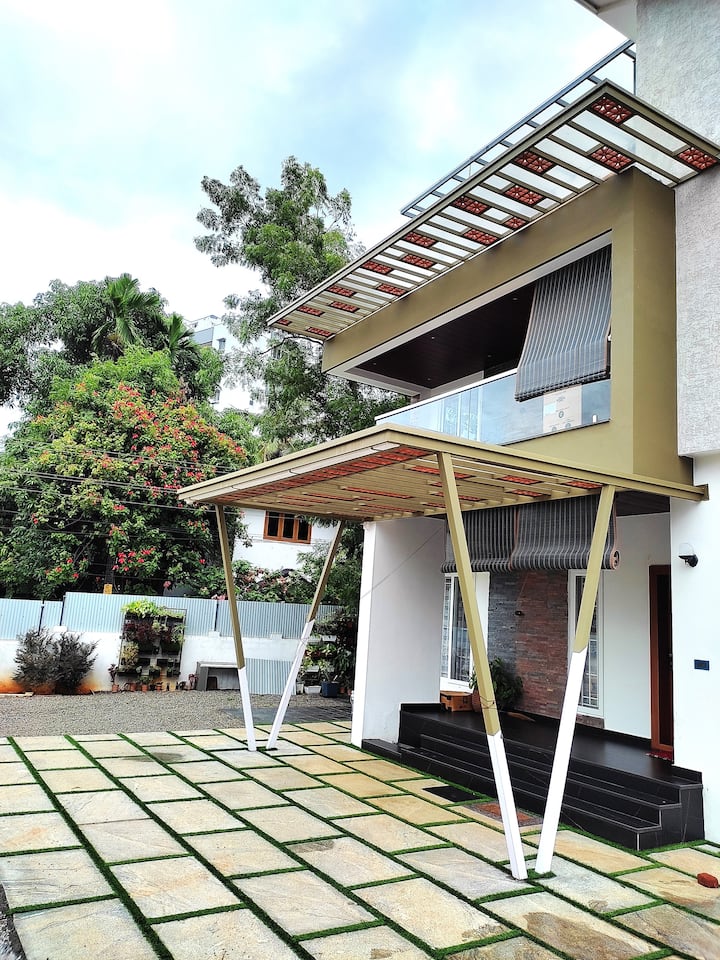 Casa Blu Villa & Event Space - Suite With Hall - Palakkad