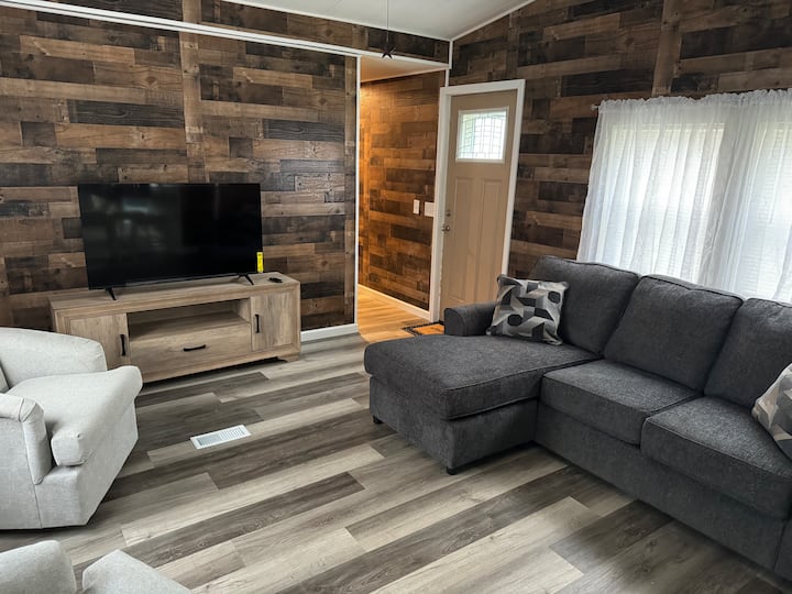 Cozy Cohocton River Getaway - Bath, NY