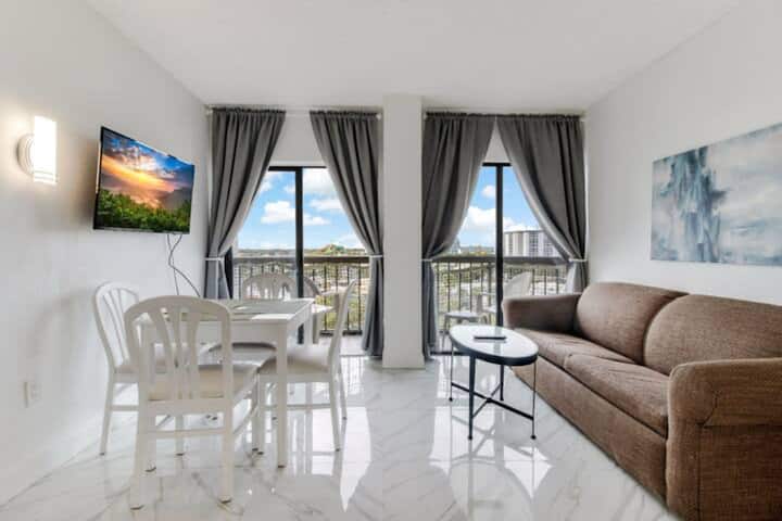 International Dr/universal 2 Bedroom Condo-hotel - Orlando
