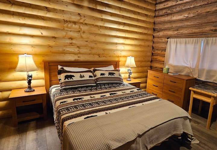 Comfy Cabin In Cooke City - Yellowstone National Park