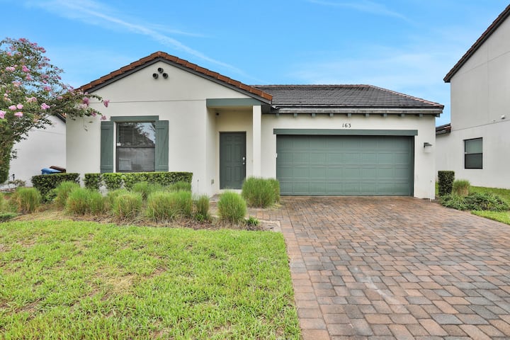 Balmoral Family Home - Davenport, FL