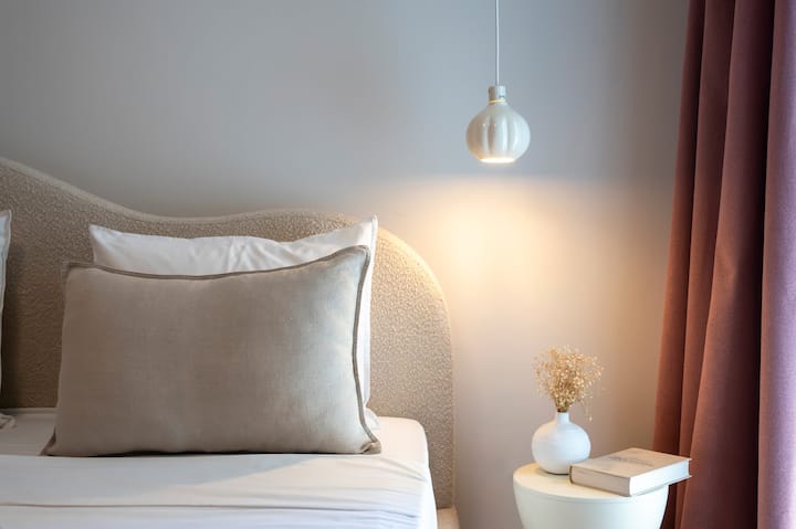 Unique Sunny Post-modern Apartment - Thessaloniki