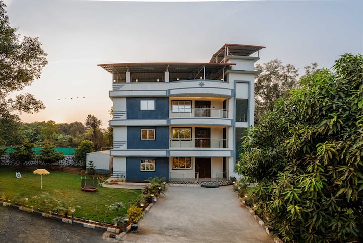 Stayvista At Grey Hues W/ Pool, Bbq, Lawn, Wifi - Karjat