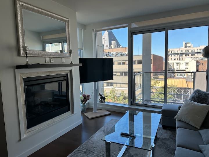 Waterfalls Hotel - Deluxe Suite Downtown With Pool - Victoria