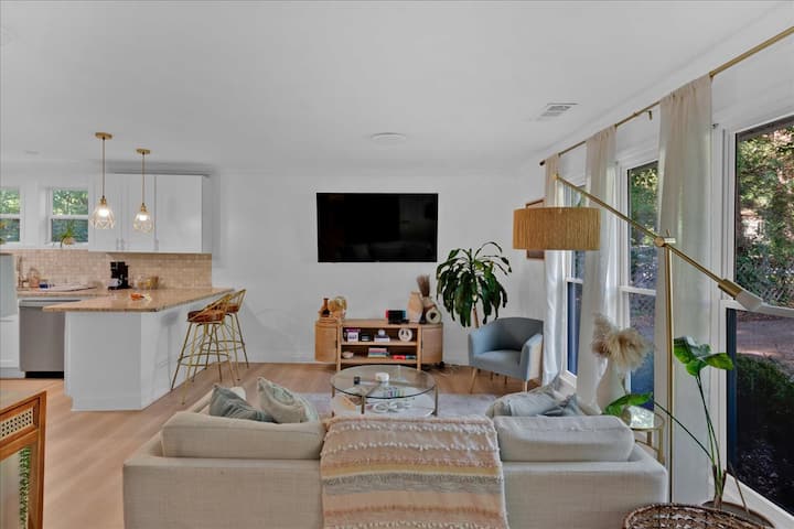 Spacious 4bd Home Near Downtown - Atlanta, GA